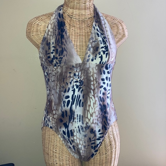 Shape FX | Swim | Shape Fx Swimsuit 4 Nwot | Poshmark